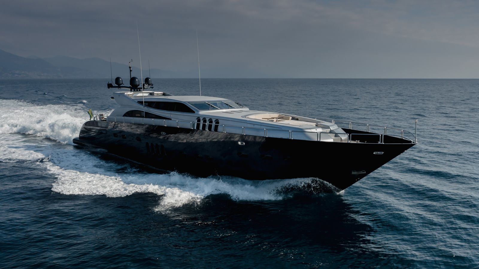 34m Leopard Yachts Lynx for sale
